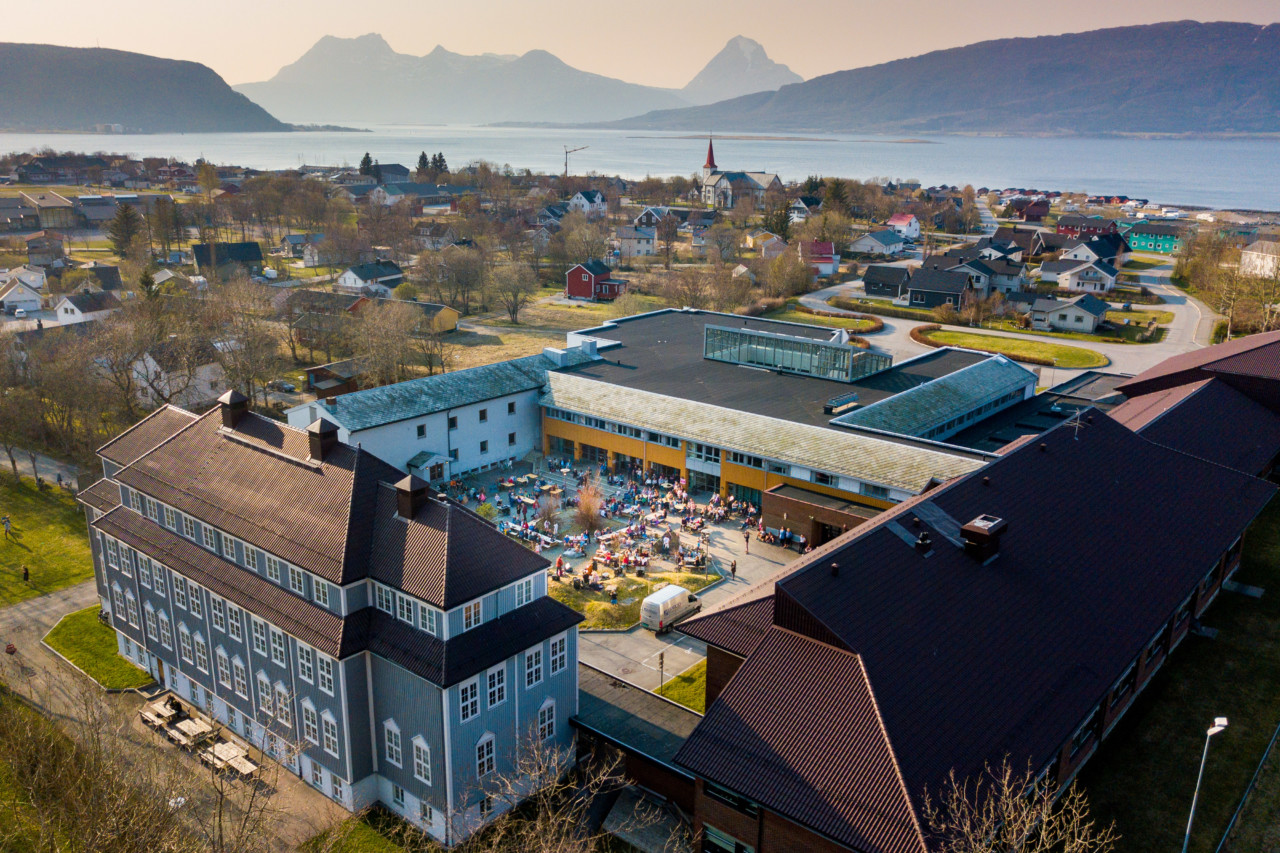 Det er ikke bare kroken på døra for utdanningen på Nesna. Det er kroken ...